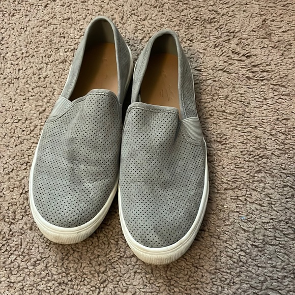 Universal Thread | Shoes | Universal Thread Slip On Sneakers | Poshmark